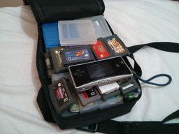 Novo portátil: Revo K101 (GBA clone) | pablo.gg